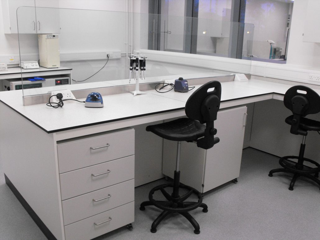 Shimadzu-UK-Analytical-Instrument-Laboratory-04 – Arte Aménagements